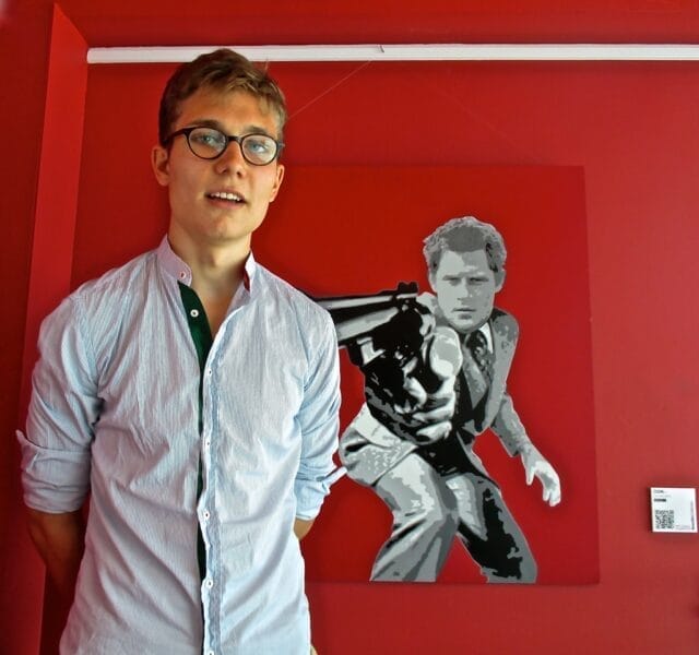 Guerilla Artists In Street Fight