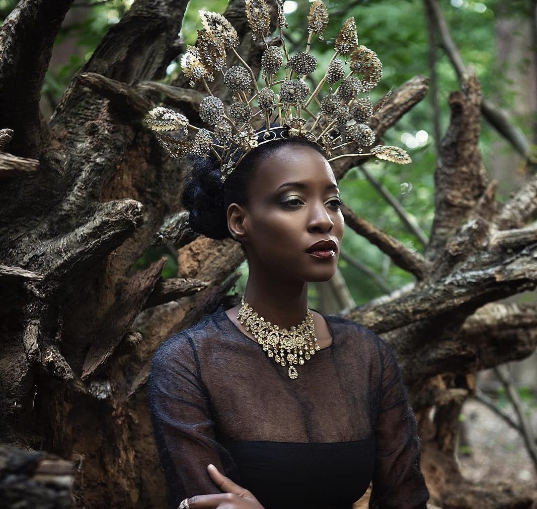 Àsìkò’s Narrative Photography Captures Current Events in the World