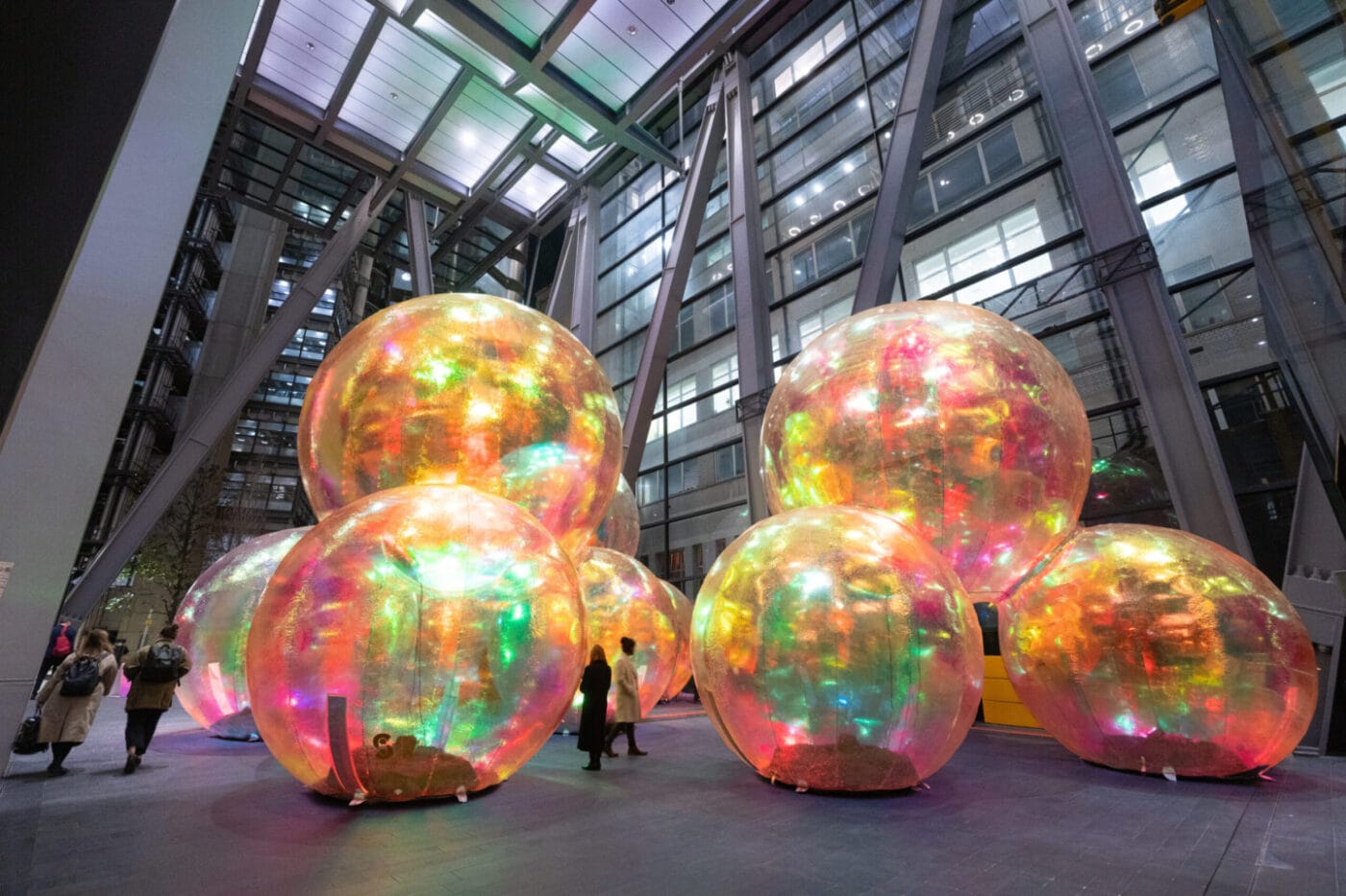 Evanescent: life-sized bubbles appear in London